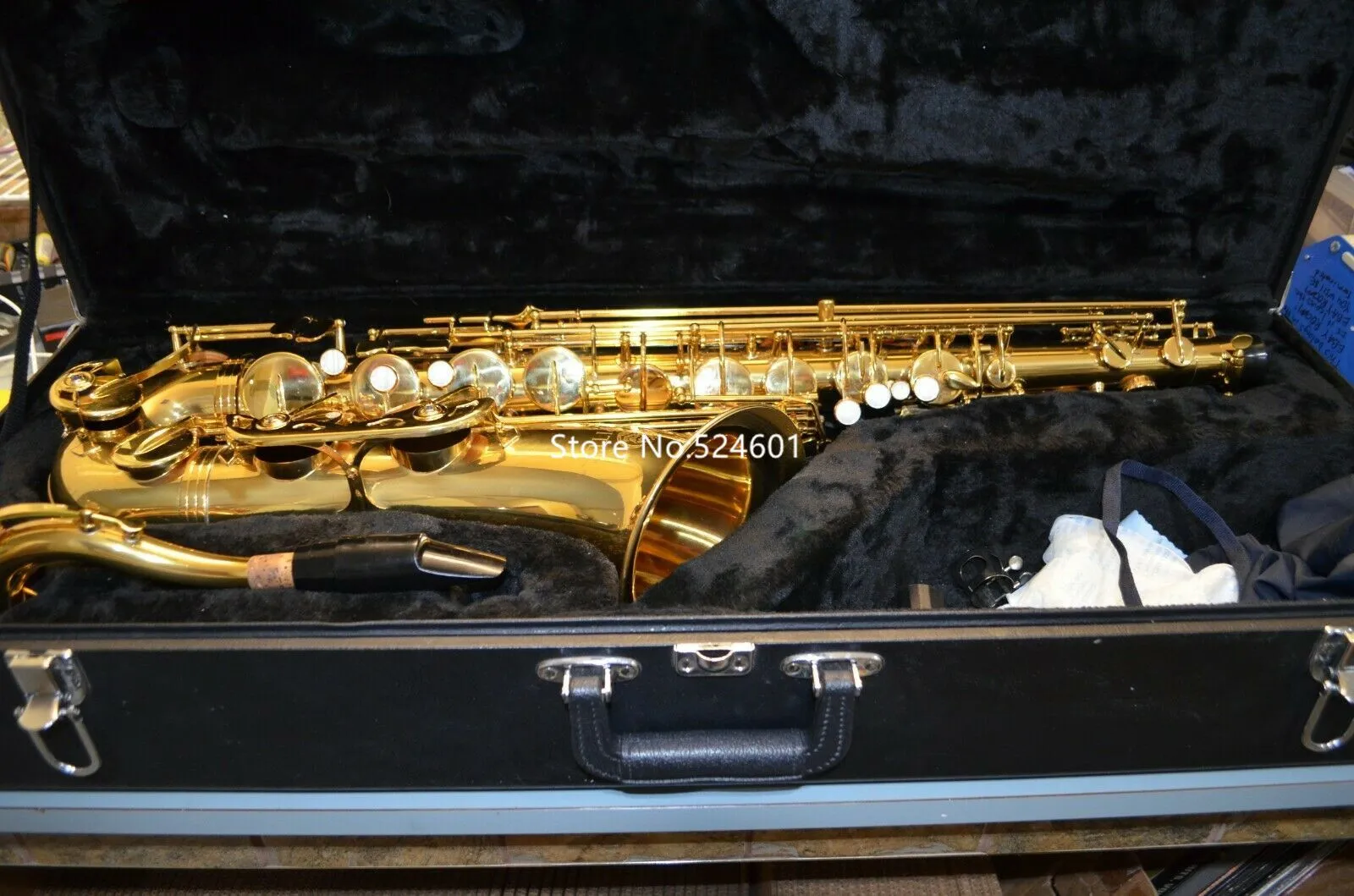 Tenor Saxophone With Gold Lacquer Finish, Bb Tune Includes Case And ...