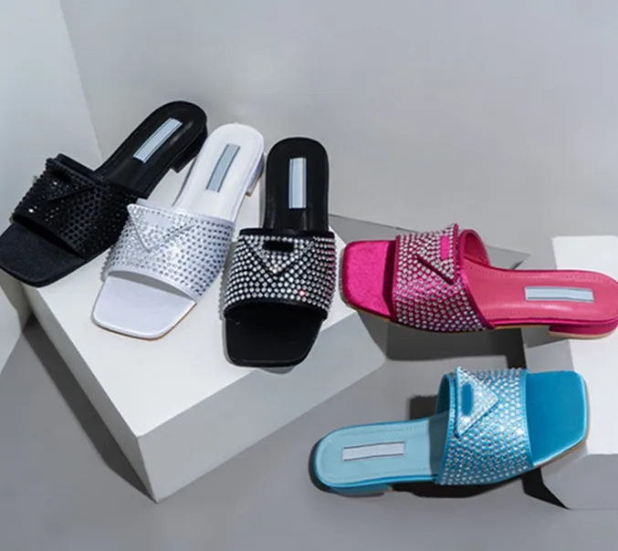 Women's Fashion Slippers: Summer Beach Shoes - Triangle Buckle, Diamond ...