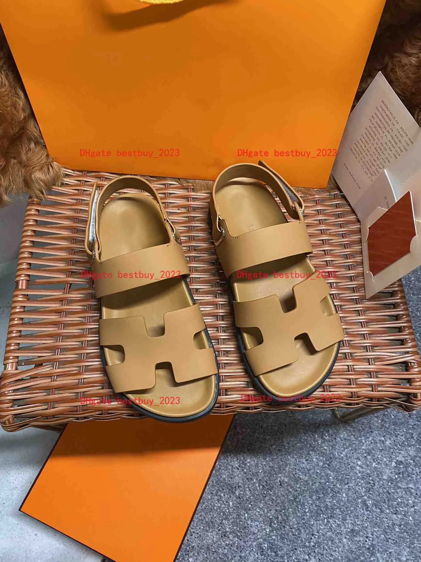 DHgate.com:2023 Summer New Couple Designer Sandals, Luxury Mens and ...