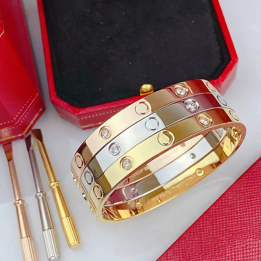 Fashionable Stainless Steel Screw Bracelet - Elegant Women's Holiday ...