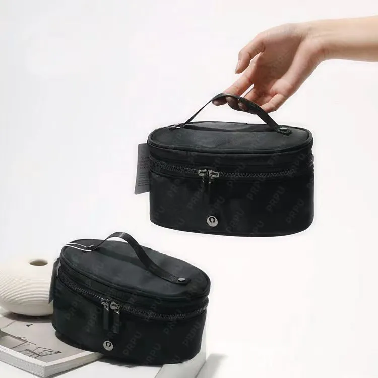 DHgate.com:Womens Designer Toiletry Bag, Cosmetic Case, Toiletry Kits ...