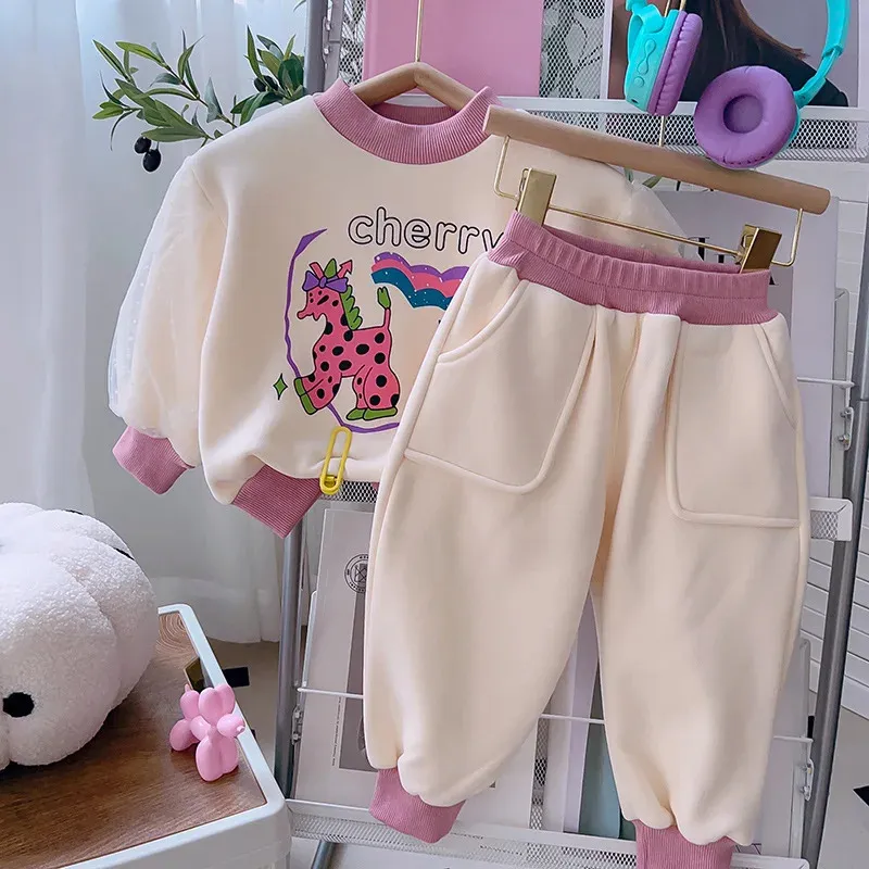 Clothing Sets: Girls' Winter Thick Fleece Cartoon Sweatshirt and Pants ...