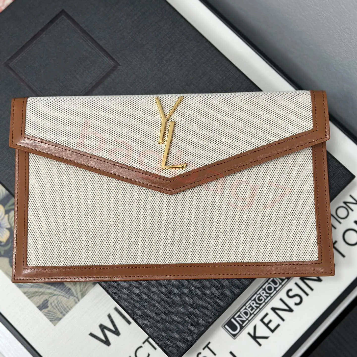 High End Leather Wallet For Men And Women Stylish, Durable, And Elegant ...