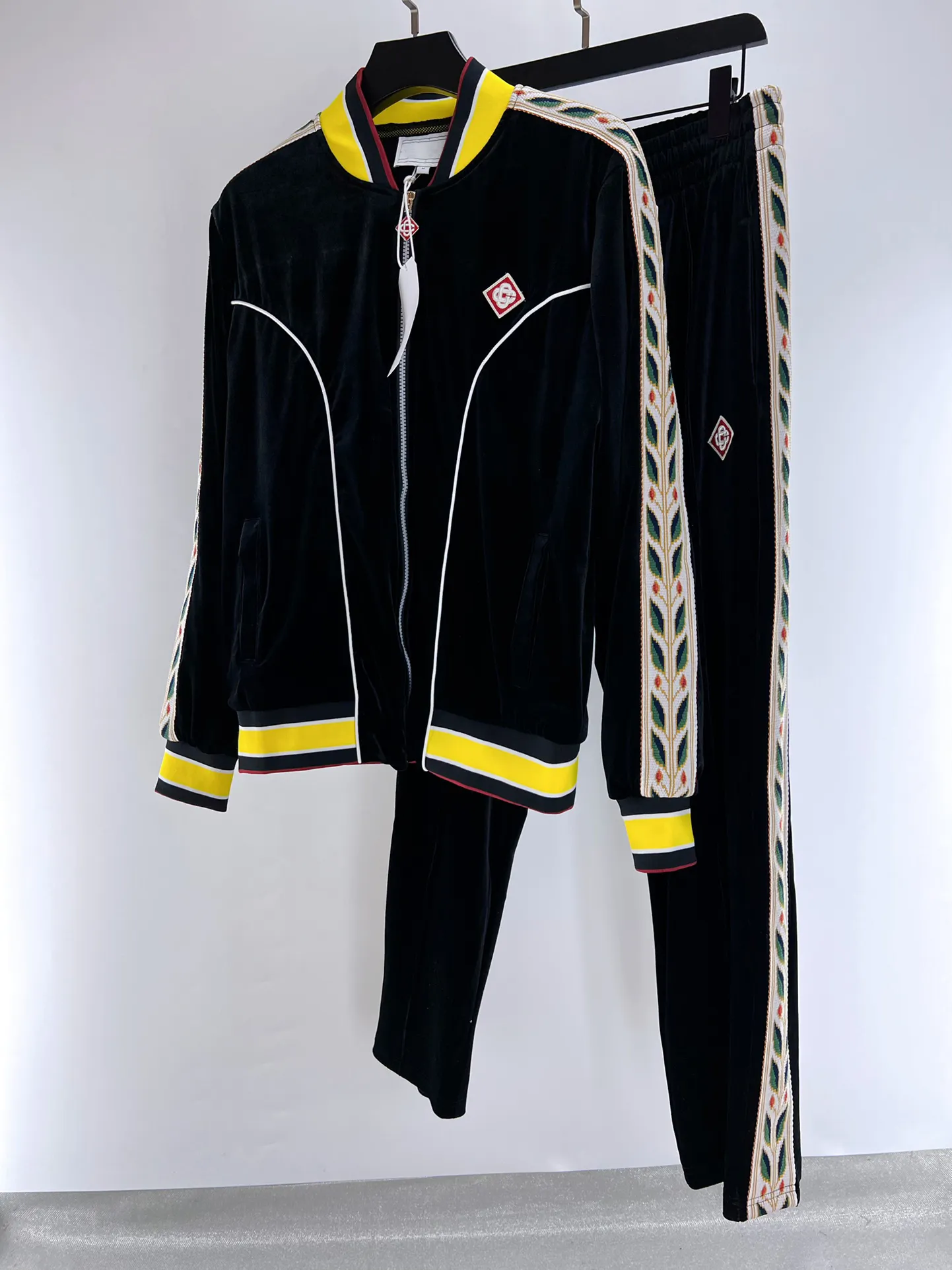 DHgate.com:New Mens Velour Tracksuit: Embroidered Stitching, Autumn ...