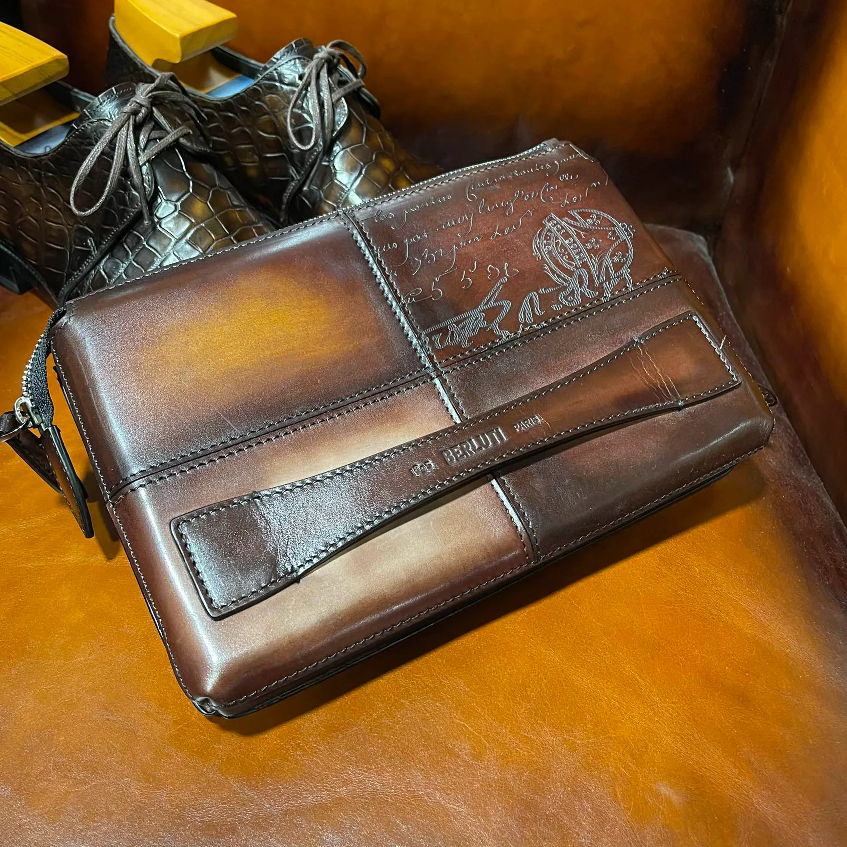 DHgate.com:Handmade Genuine Leather Handbag with Contrast Color ...