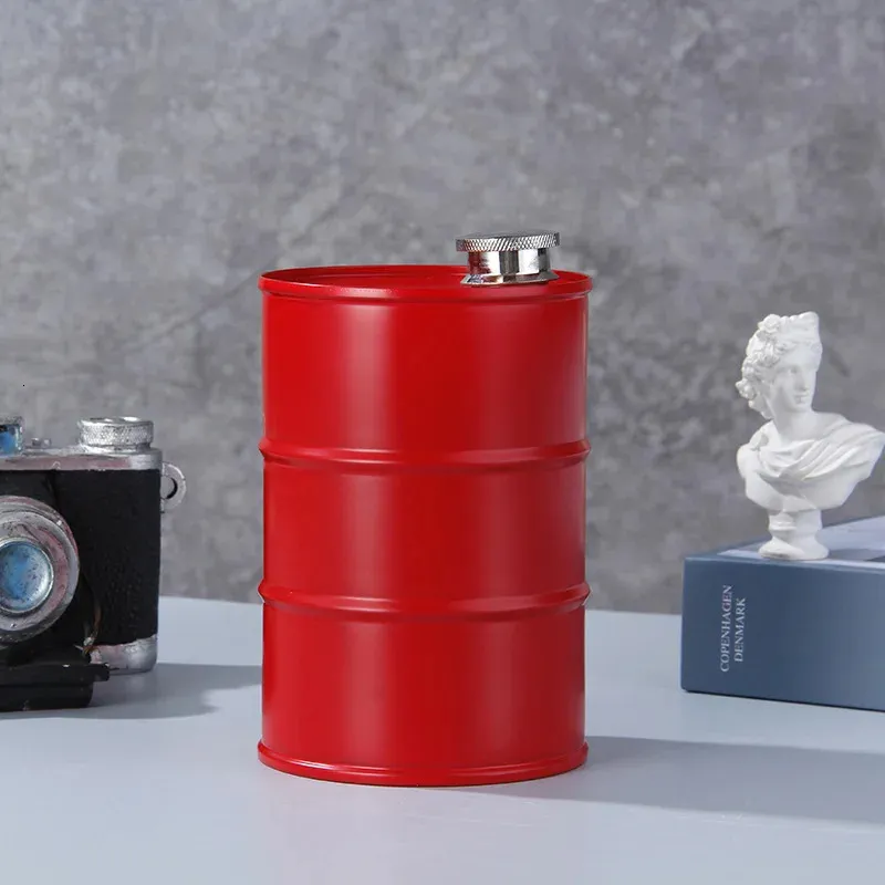 Portable 304 Stainless Steel Cylindrical Hip Flask For Alcohol And ...