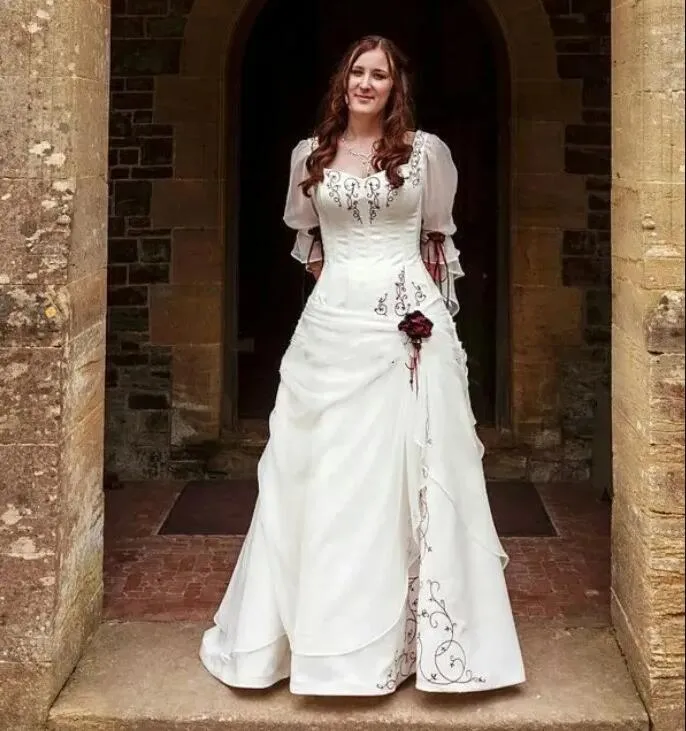 Celtic Wedding Dresses: Vintage Lace Bridal Gowns, Burgundy Embroidered ...