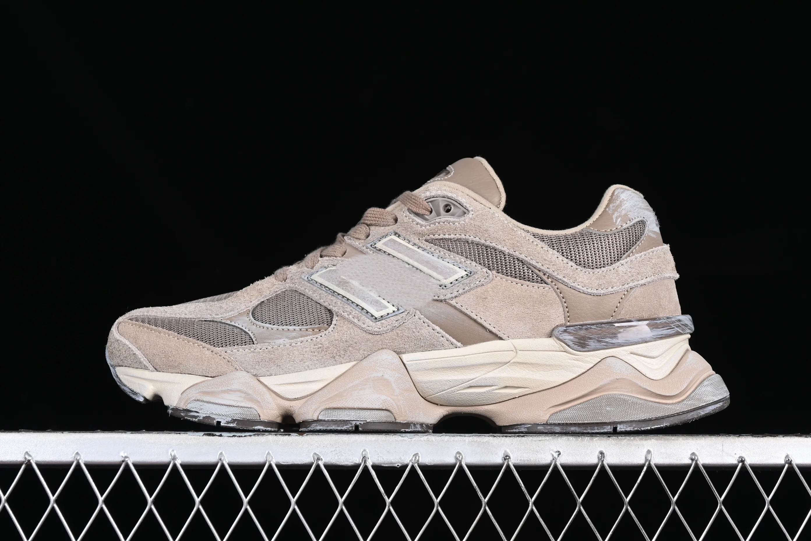 9060 Fashion Shoes Men Women Trainers, Breathable Sneakers, Size 36 45 ...