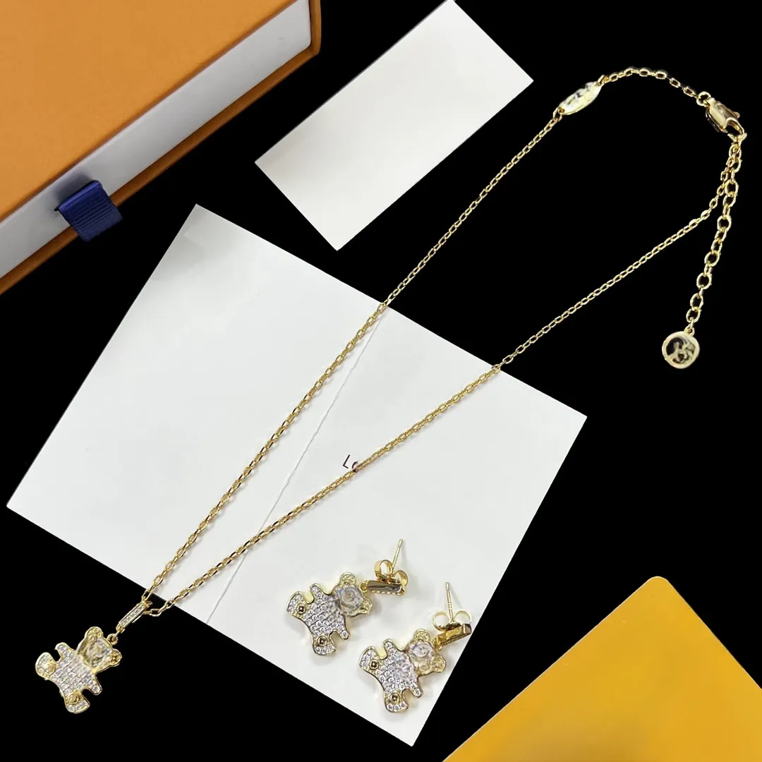 Luxurious Designer Necklace And Earring Set Elegant And Vibrant Fashion ...