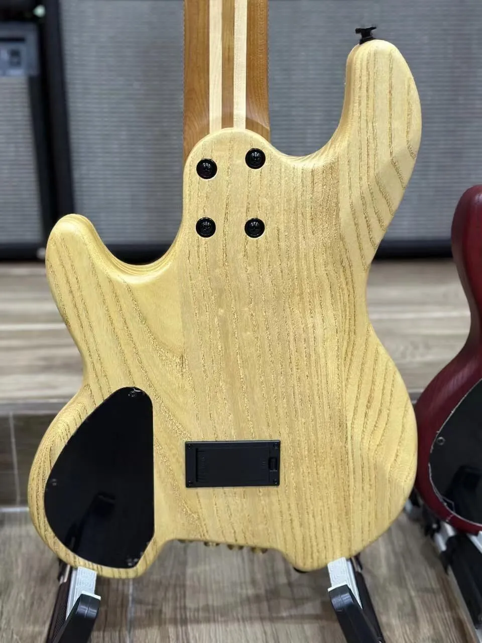4 String Headless Bass Guitar With ASH Body And Roasted Maple Neck ...