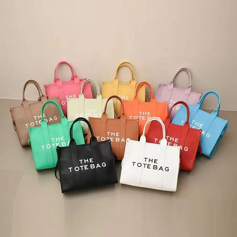 What are the best ways to style shoulder hobo bags for everyday use?