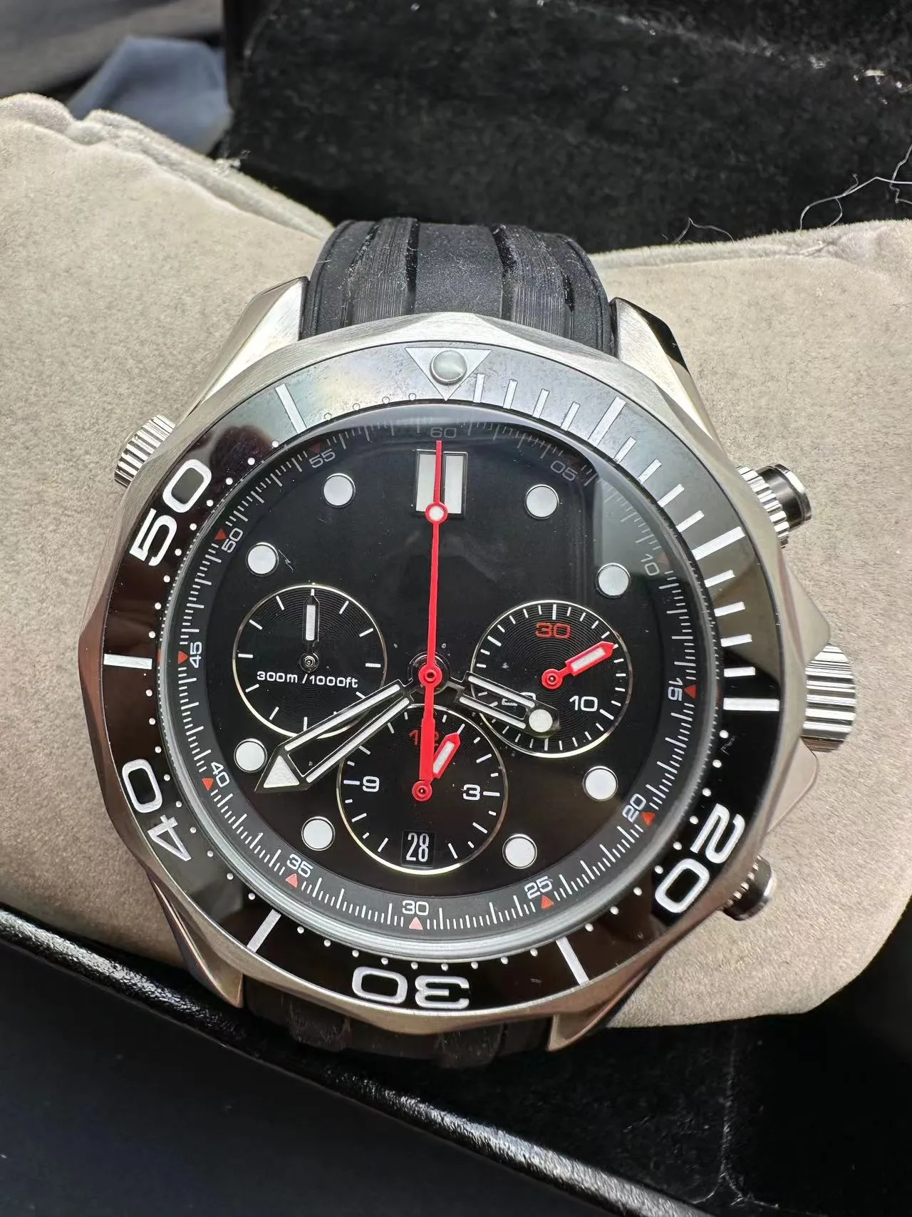 Chronograph Watches: Luxury Men's Sport Watch | Black Rubber ...