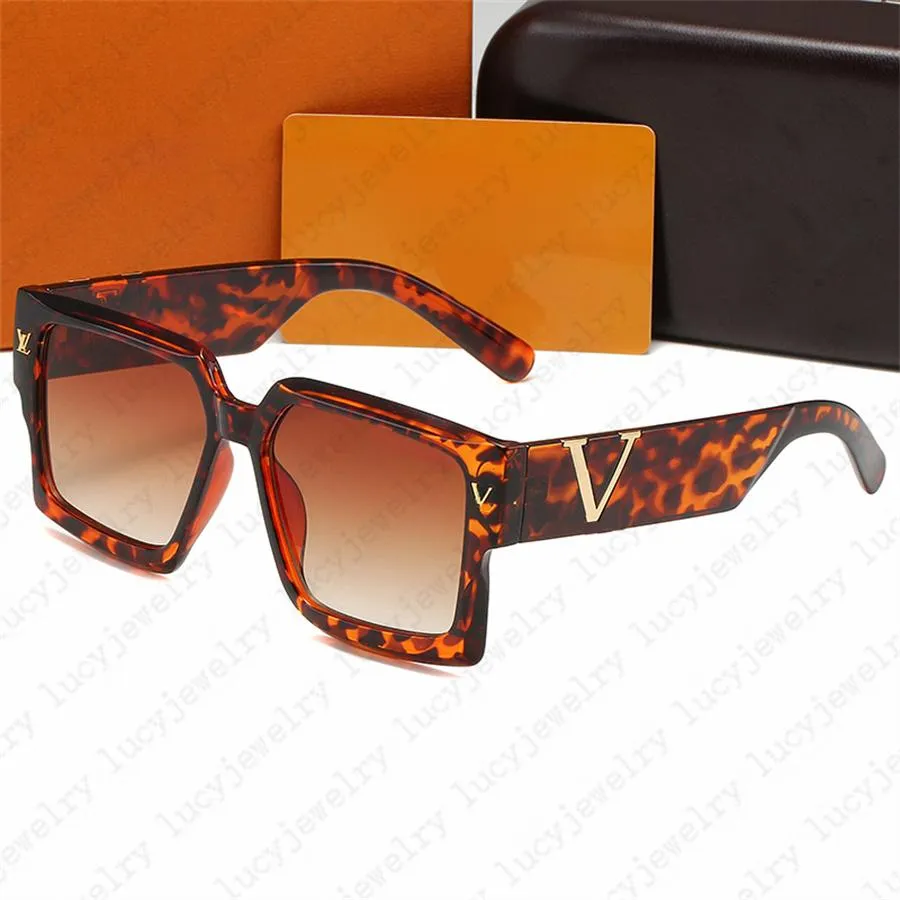 Stylish Unisex Tennis Sunglasses With Print Design, Options, And ...