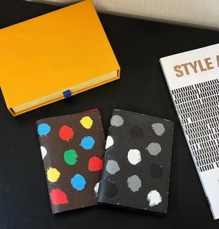 Design meets functionality: The best card holder designs for everyday use