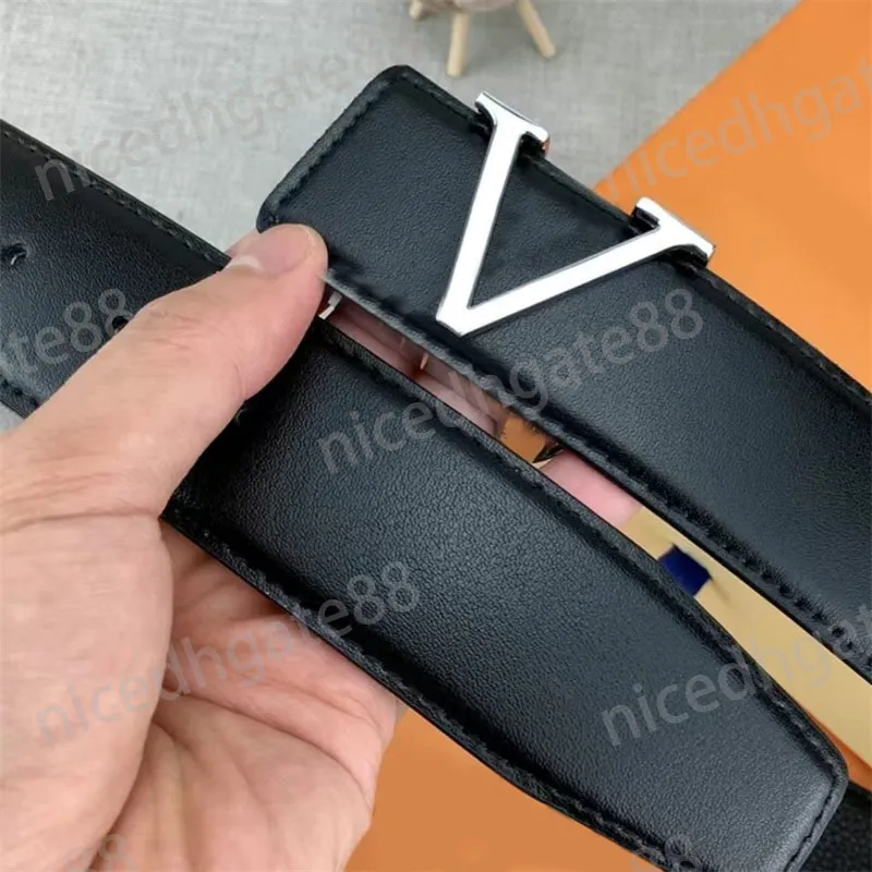 What are snake belts and how to style them in 2023?