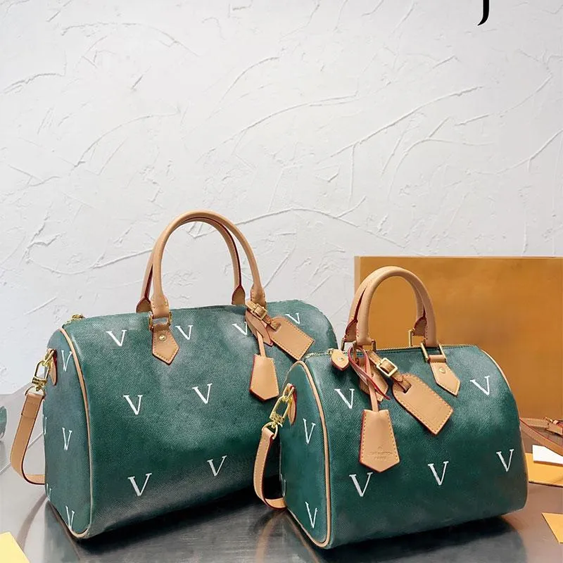 Luxury Boston Bags Large Capactiy Totes Men Handbags Bright Color ...