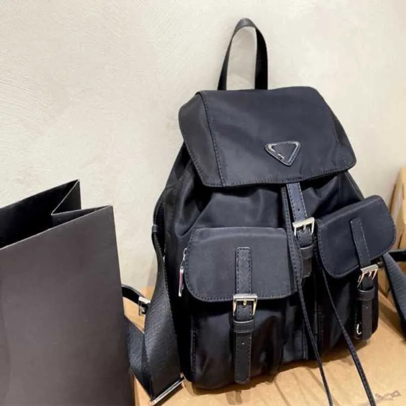 DHgate.com:2024 High-End Canvas Travel Backpack for Women, Waterproof ...