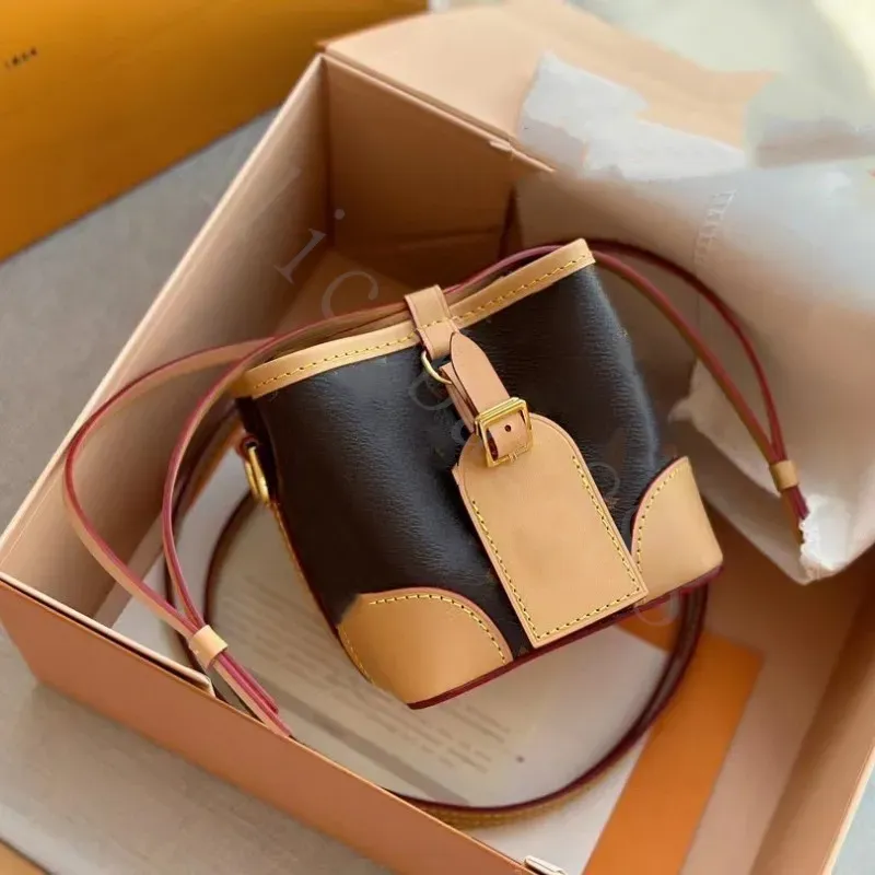 DHgate.com:Mini Designer Bucket Bag for Women - Lambswool Drawstring ...