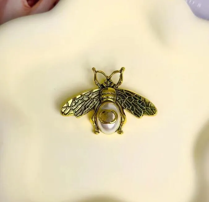 Double Letter Designer Bee Brooch Vintage With Crystal Pearl For Women ...