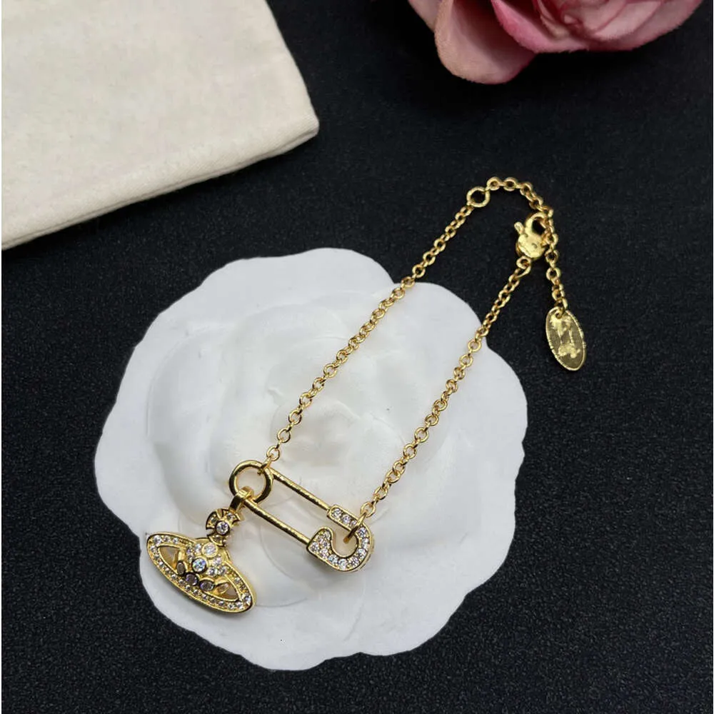 Luxury Designer Letter V Chokers, Pearl Charm Bracelets Set for Women's ...
