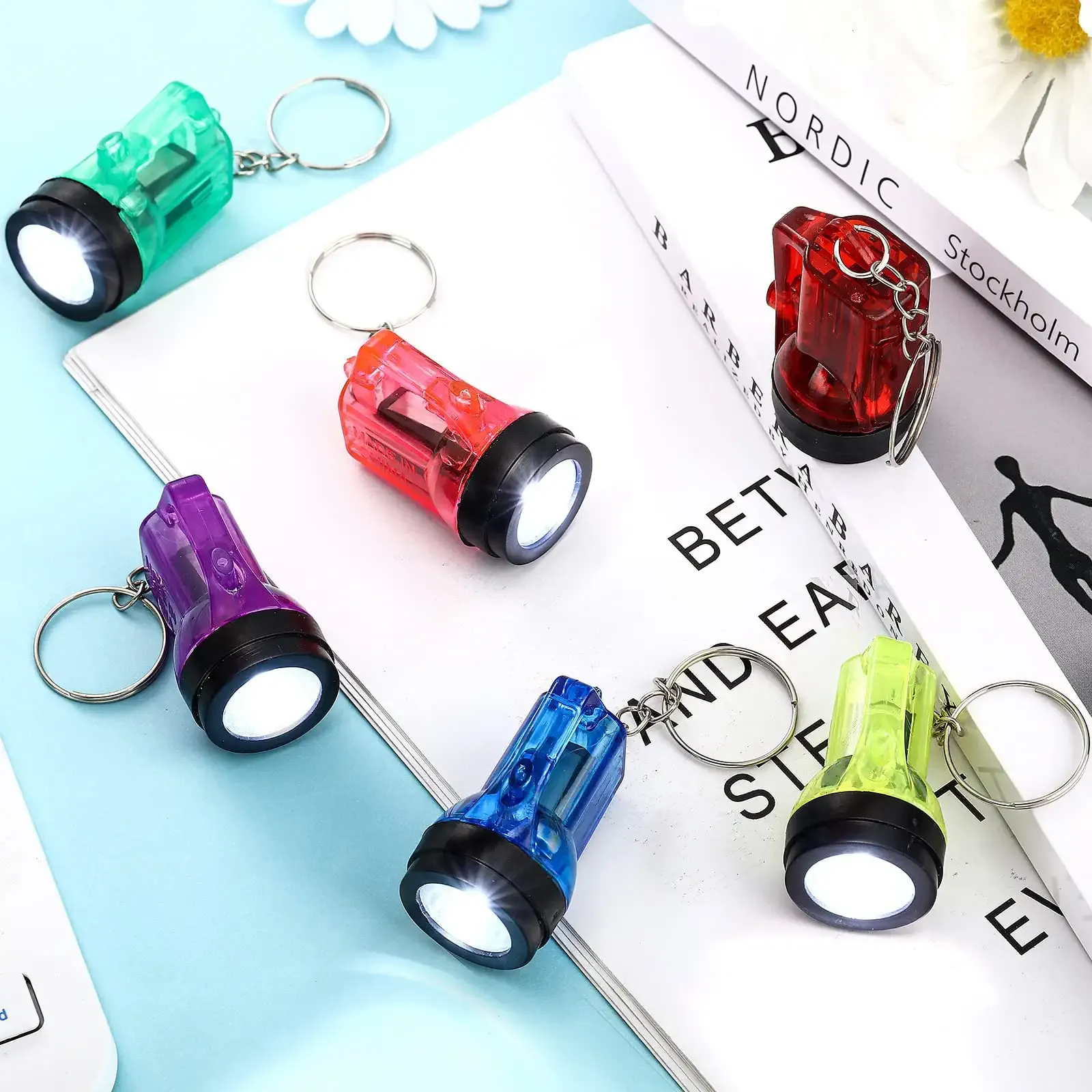 DHgate.com:2024Portable Mini Flashlight Keychains: 6-Pack LED Keychain ...