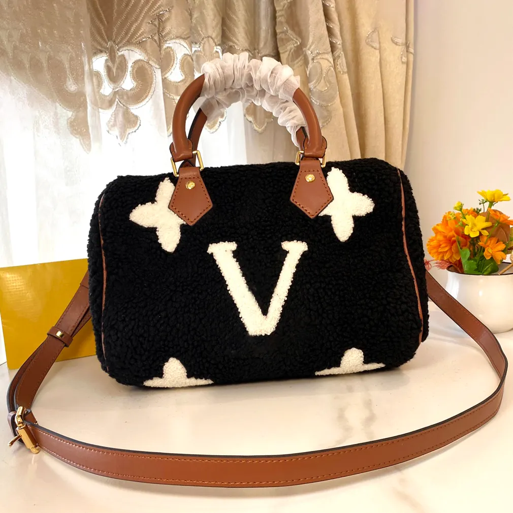 DHgate.com:Luxury Plush Teddy Bear Tote Bag - Women's Crossbody ...