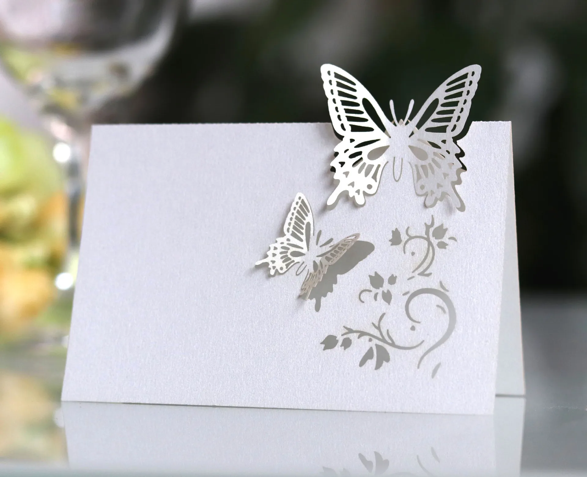 Butterfly Wedding Card Table Arrangement 50x Hollow Out Place Cards 3D