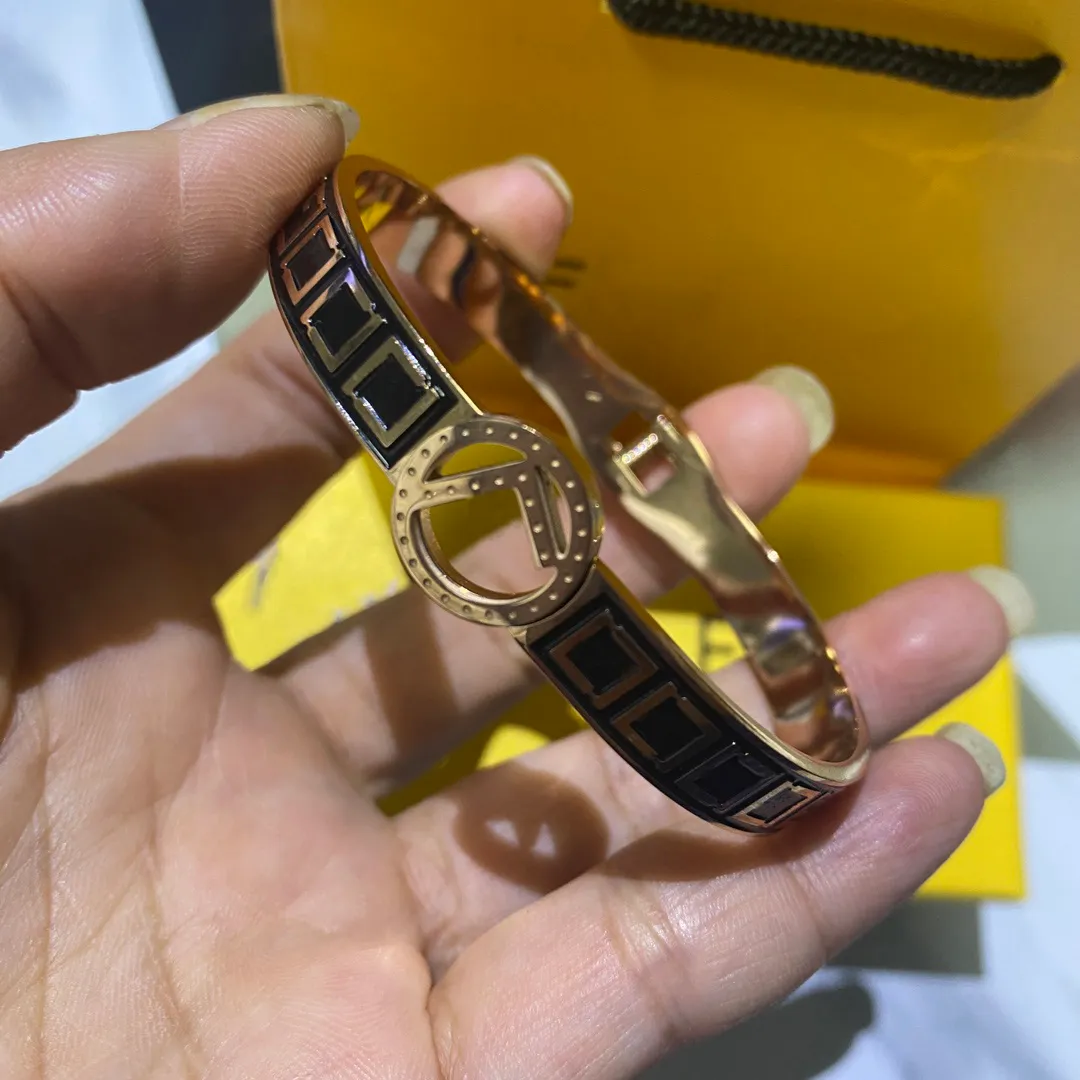 Luxury Monogrammed Designer Diamond Bangle Bracelet For Men And Women Classic Vintage Fashion ...