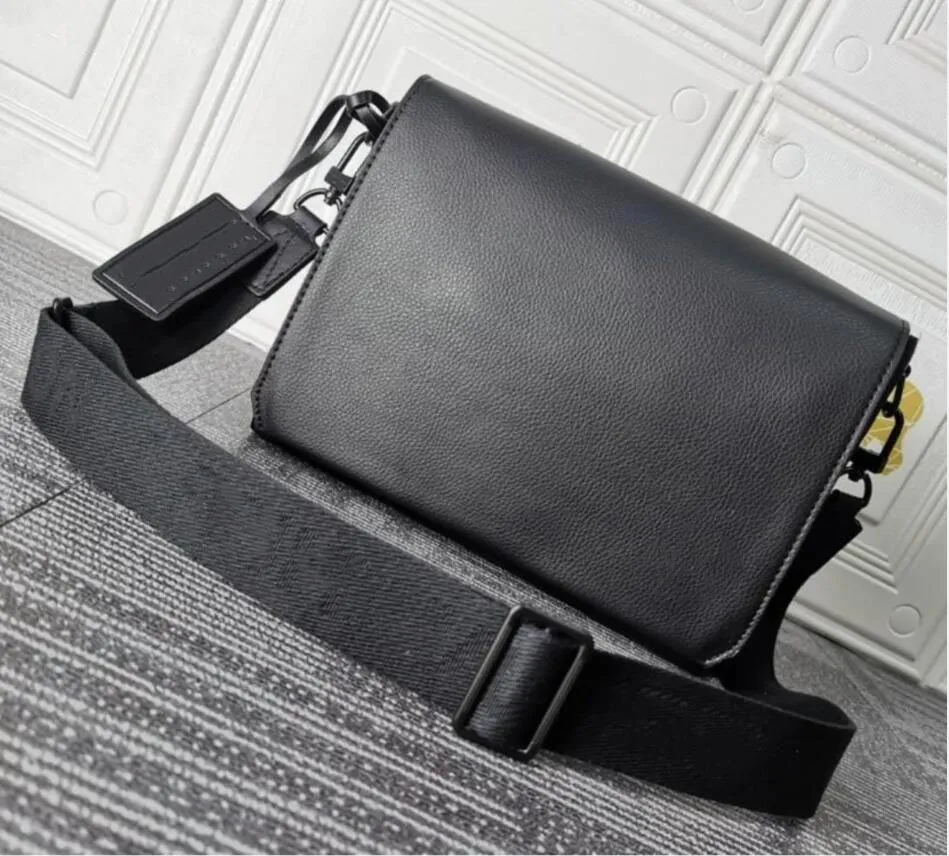 Classic Designer Leather Shoulder Bags: Versatile Messenger, Backpack ...