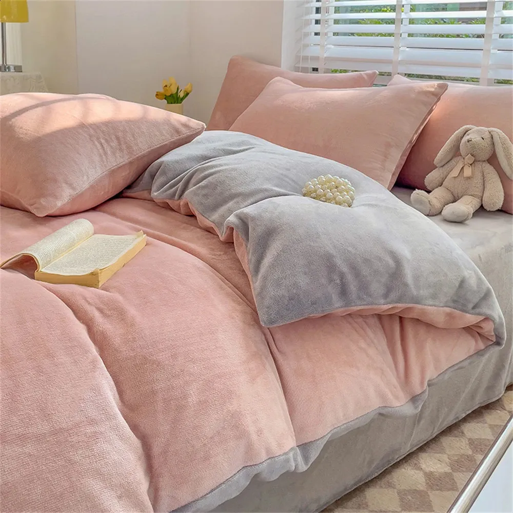 DHgate.com:2024Thicken Velvet Bedding Set Solid Color Bed Linen 4Pcs ...