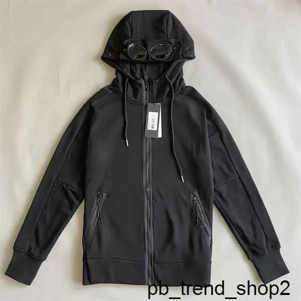 DHgate.com:CP Company Hooded Zip-Up Windproof Fleece DHgate.com:CP Company Hooded Zip-Up Windproof Fleece