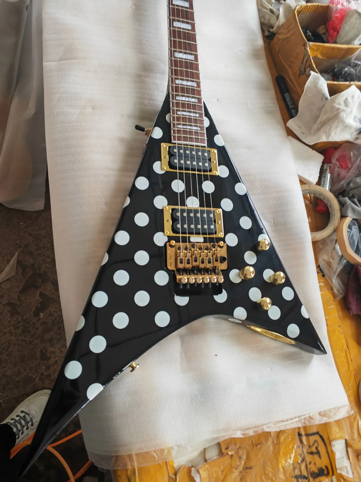 Randy Rhoads White Polka Dot Black Concorde V Electric Guitar Mahogany ...