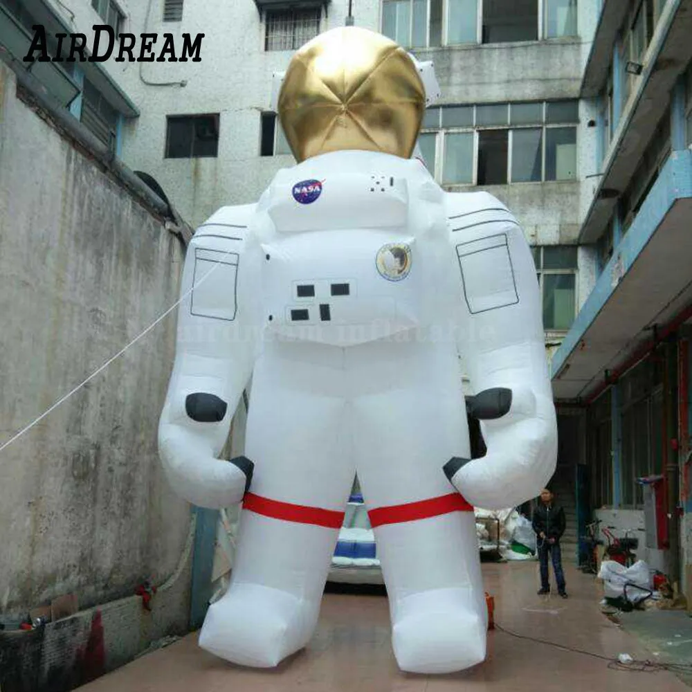Giant LED Inflatable Astronaut - 8ft Blow Up Spaceman for Parties ...