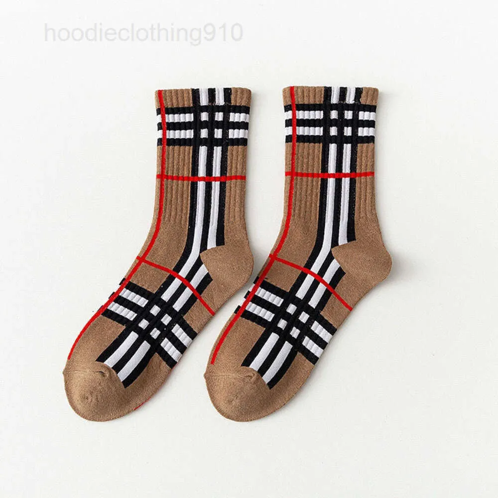 Stylish European Striped Plaid Tartan Socks For Women Mid Size Sleeves ...