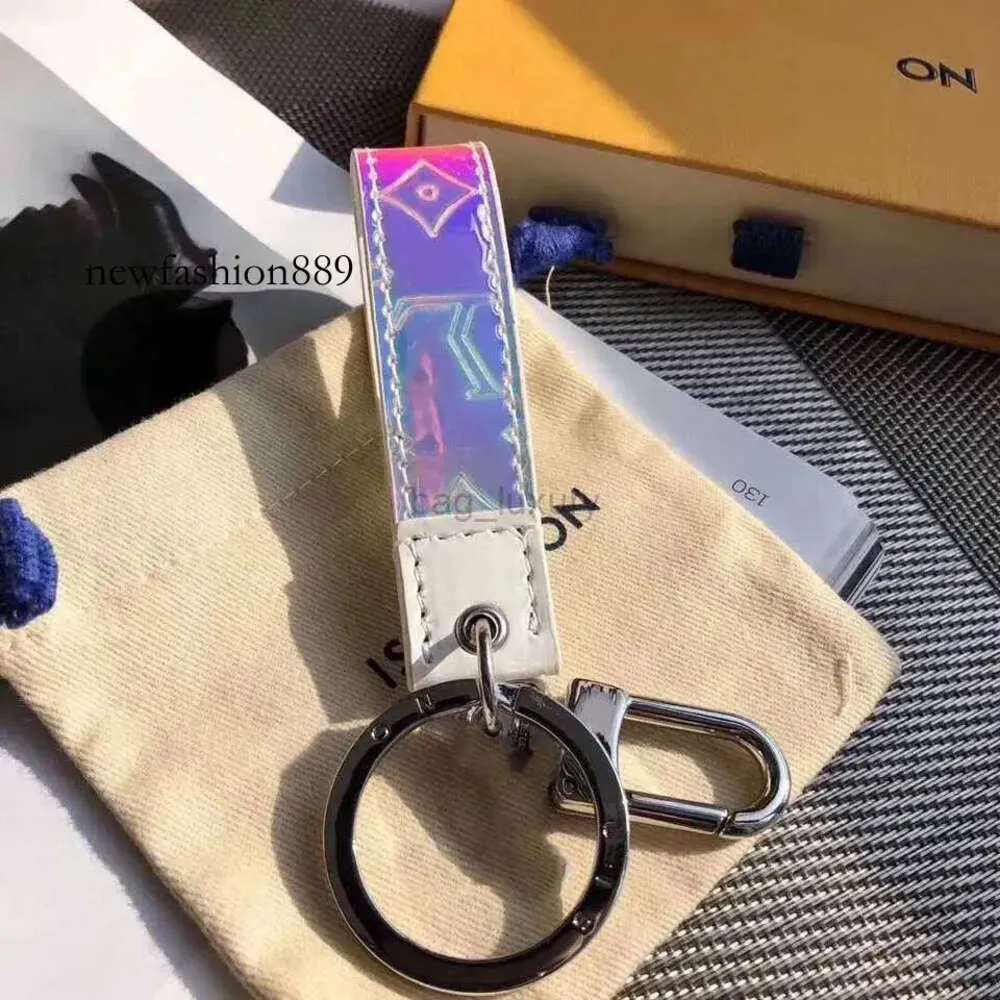 DHgate.com:Vintage Floral High-end Couple Letter Keychains:Fashion ...