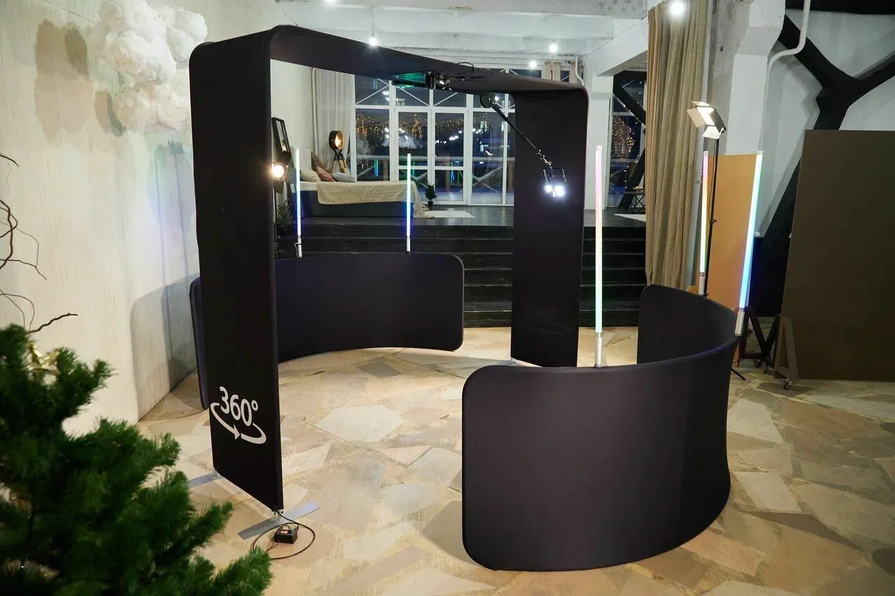 Adjustable 360° Overhead Photo Booth Kit With Rotating Selfie Station ...