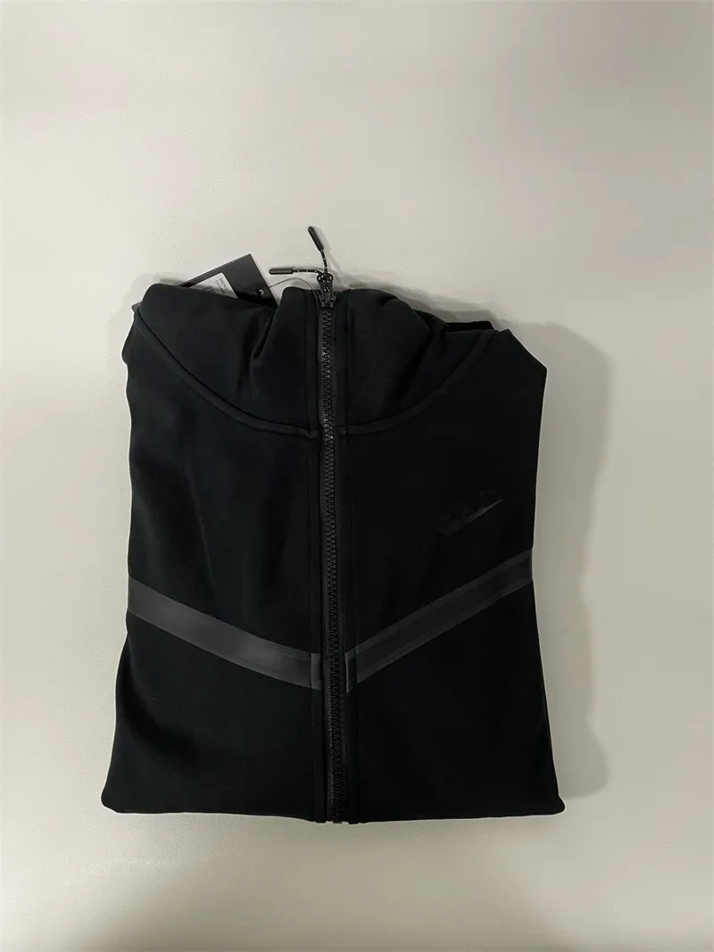 Men's Tech Fleece Hooded Tracksuit Set With Zipper... From Parklondon ...