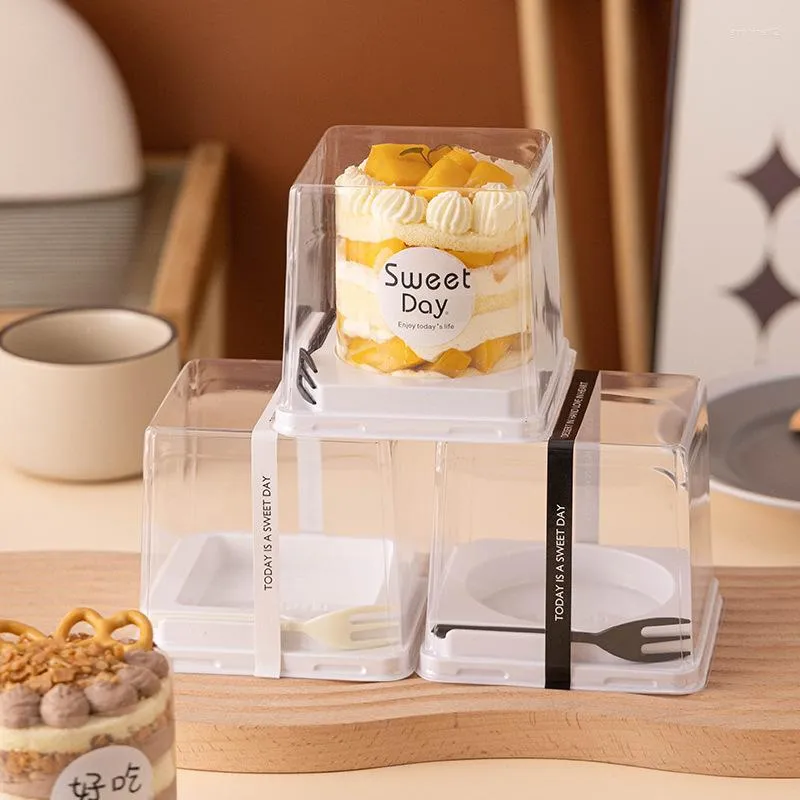 50pcs Transparent Square Cake Boxes with Spoons Mousse Dessert Packaging for Weddings Parties More Plastic Container Holders