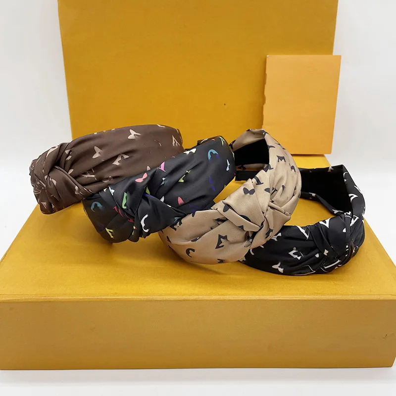 Designer Printed Character Hair Clips Classic Leather Fabric Barrettes ...