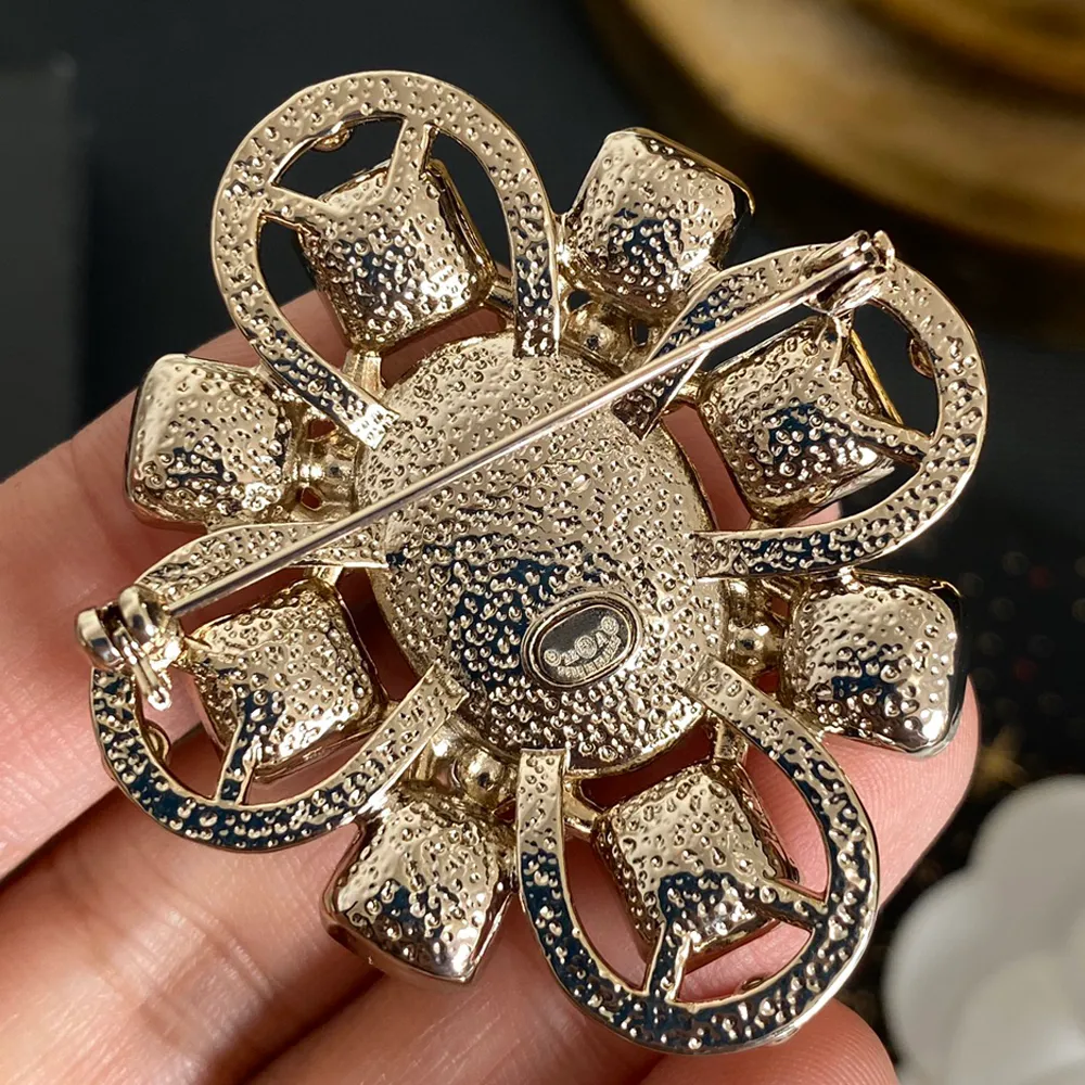 Womens brooch pins store