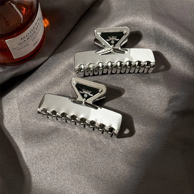 Metal Triangle Hair Claws Letter Claw Clips Clamp For Stylish Hold ...