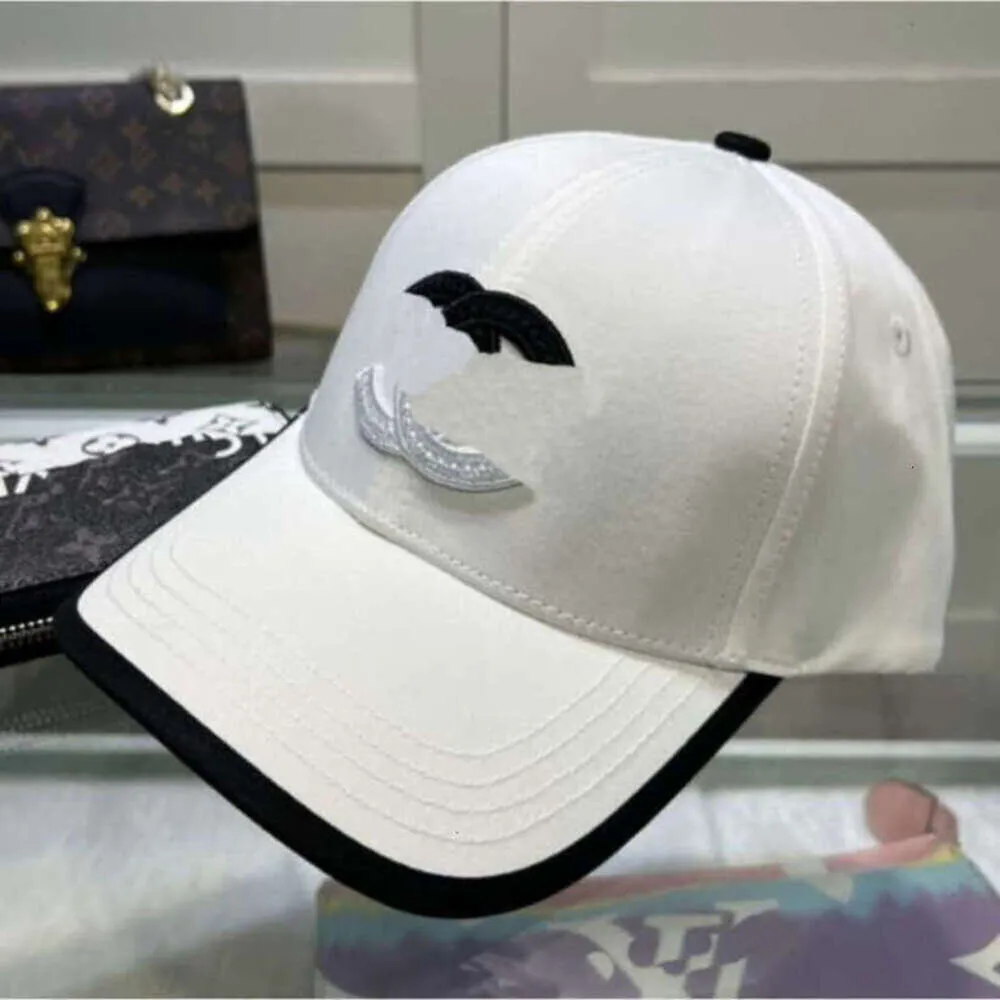 DHgate.com:CH Bonnet Designer Winter Bucket Hat - Warm Baseball Cap, CC ...