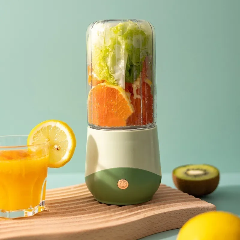Portable Mini Juicer - Wireless USB Rechargeable Fruit Crusher, Small ...
