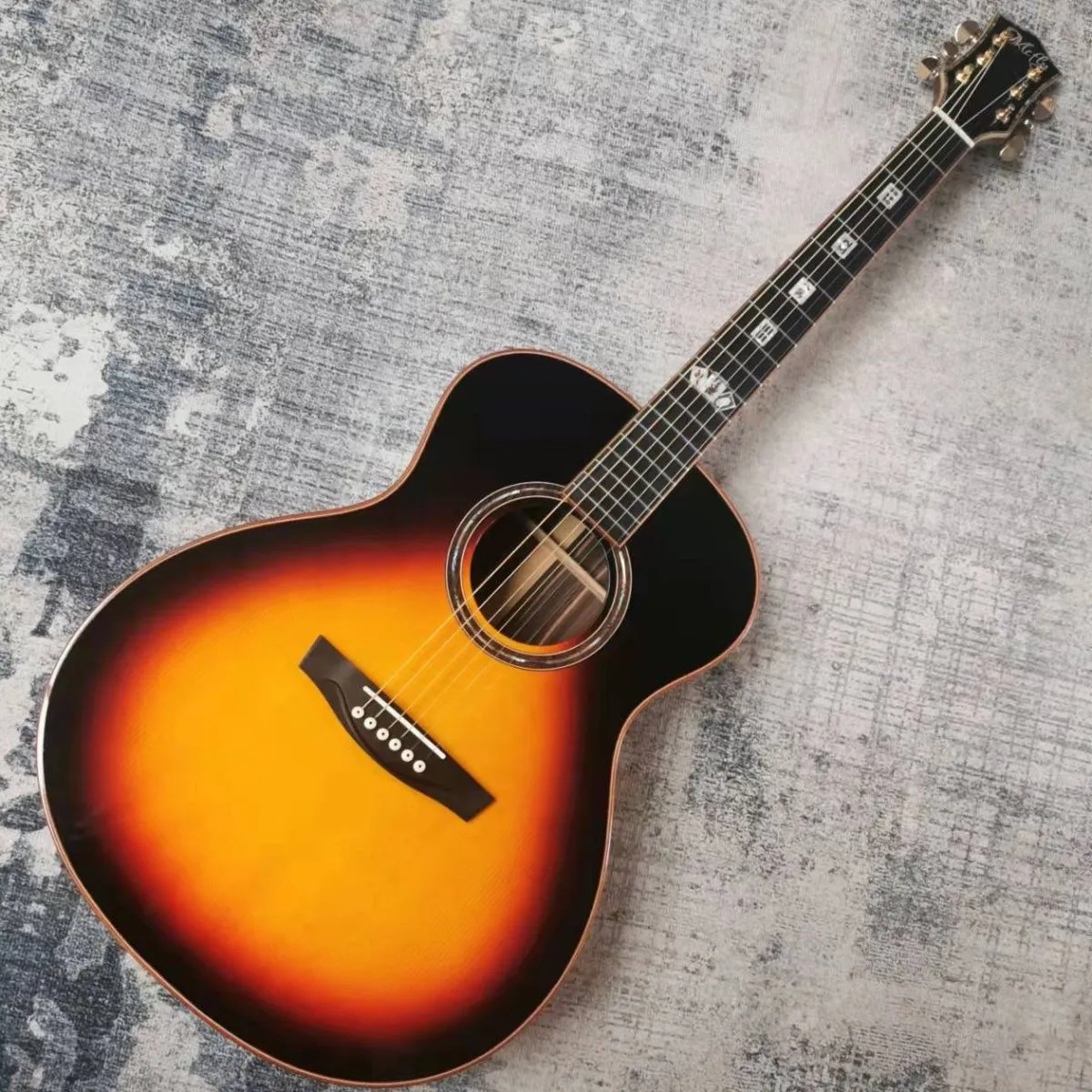 Akustikgitarren Mit Designs Eine Lebendige Beleuchtete Akustikgitarre