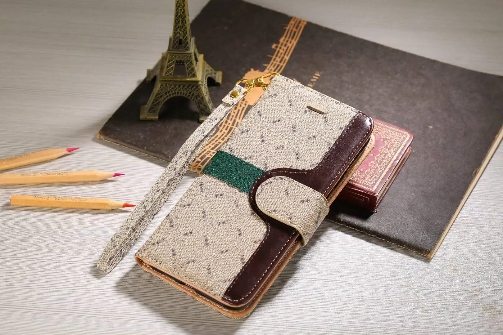 Top Luxury Designer Leather Phone Cases Classic Flower Back Cover For ...