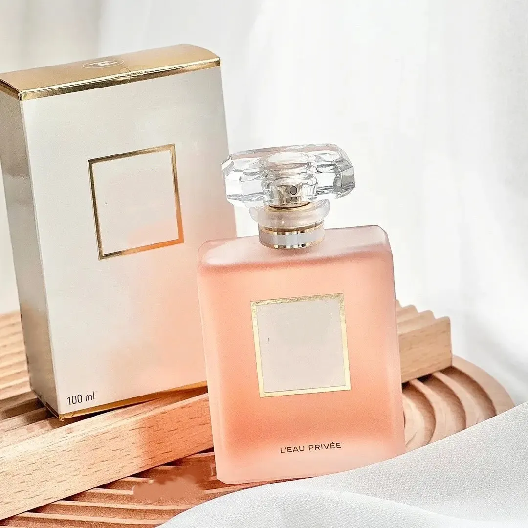 Designer Perfume for Women 100 ml Spray Bottle with Fruit Scent and ...