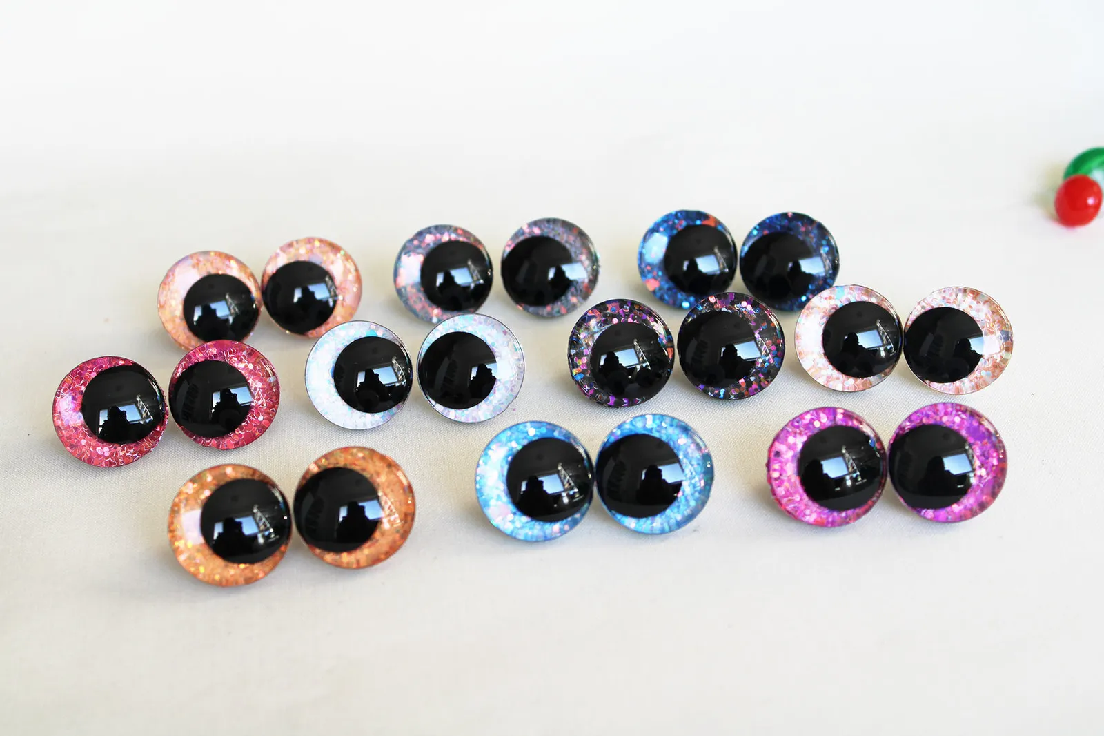 Glitter Doll Eyes - 12-30mm Cartoon 3D Toy Eyes with Washers, Assorted ...