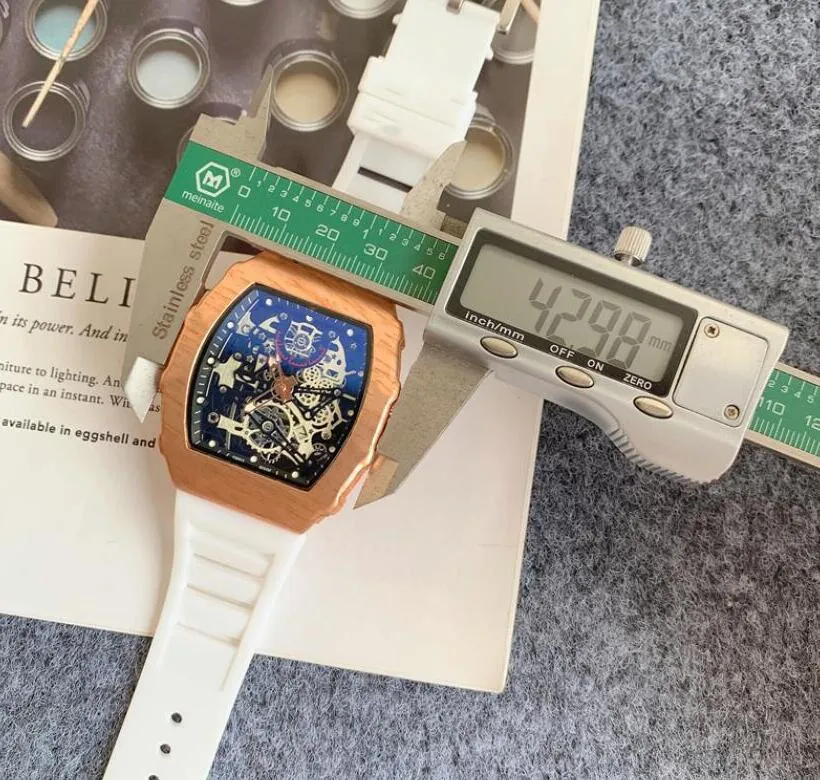 DHgate.com:Luxury Wood Texture Quartz Chronograph Watch with Iced Out ...