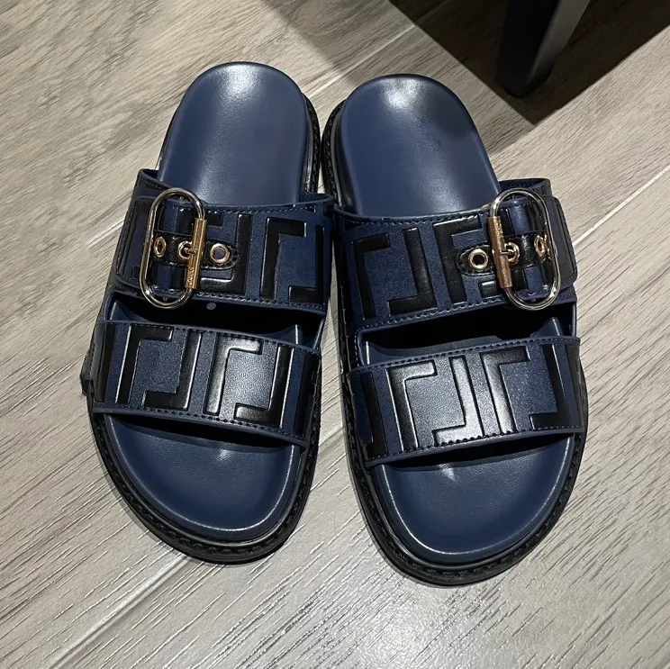 شبشب صنادل شباشب ذات علامة تجارية فاخرة صنادل نسائية موضة كلاسيكية ...