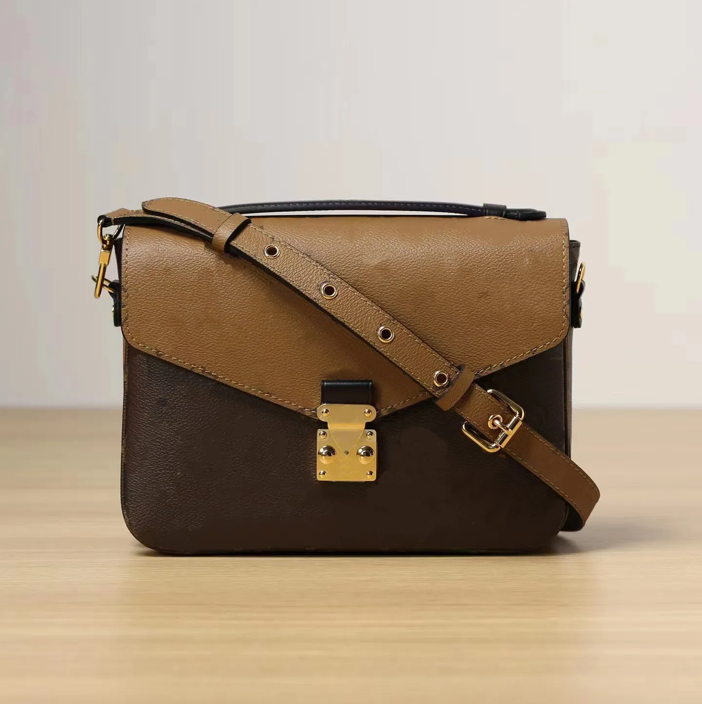 High Quality Leather Designer Square Make Up Bag With Fashionable Print ...